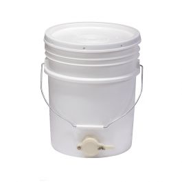 Bomgaars : Little Giant Plastic Honey Bucket, White : Buckets